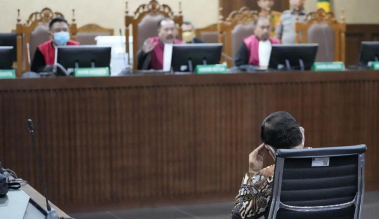 Ex-Indonesia IT Minister on trial for alleged tower scandal.