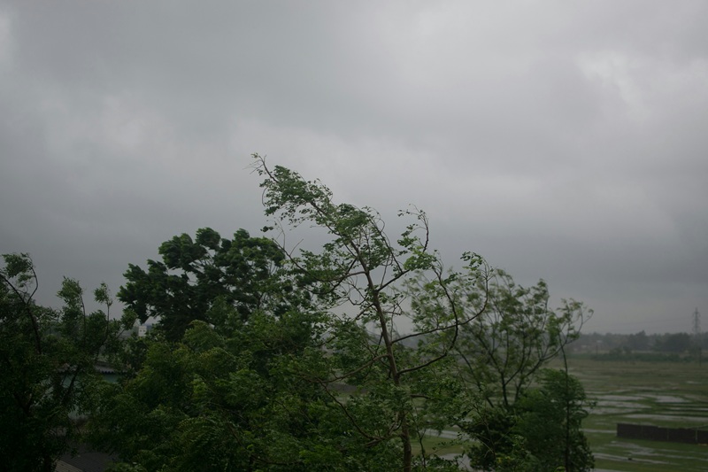 PAGASA Daily Weather Update & Typhoon Warnings Today