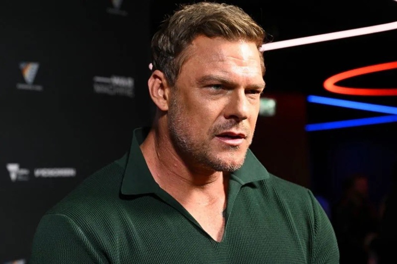 Alan Ritchson Fight Video: Reacher Star Controversy