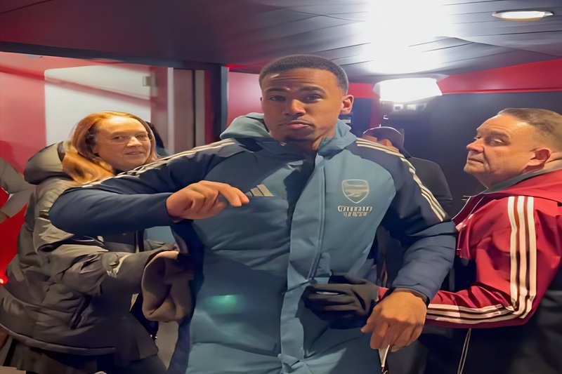 Gabriel Magalhaes Onana Celebration Viral Clip 2026
